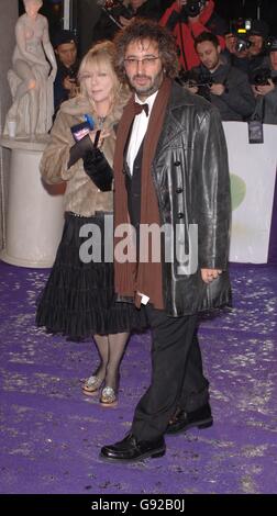 David Baddiel and his partner Morwenna Banks with their children Ezra ...