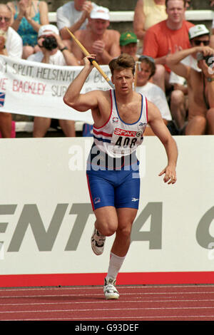 Great Britain's Steve Backley reaches the qualifying mark with his ...
