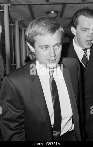 The Man from U.N.C.L.E. TV Series 1964-1968 USA Created by Sam Rolfe ...