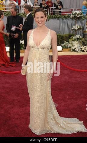 Jennifer Garner arrives at the Oscars on Sunday, March 27, 2022, at the ...