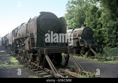 British Railways Standard Class 9F locomotive No. 92212 in the sidings ...