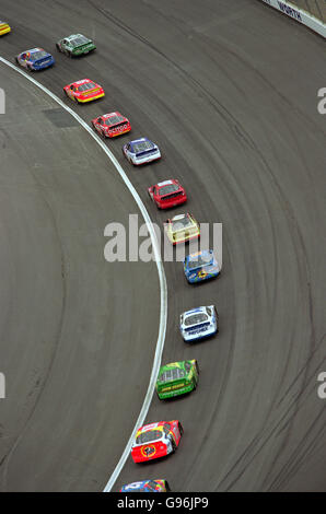 Motoracing - Nascar Winston Cup- Primestar 500, Texas Motor Speedway ...