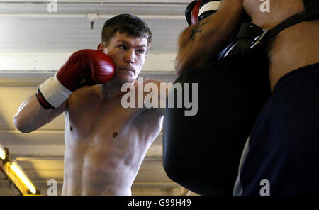 Ricky Hatton trains at his gym in Hyde, near Manchester Stock Photo - Alamy