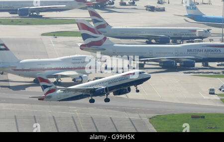 The view from inside the new Heathrow Control Tower at Heathrow Airport ...