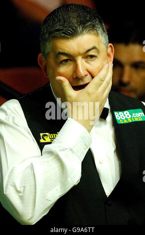 John Parrott in action against Graeme Dott during the World Snooker ...