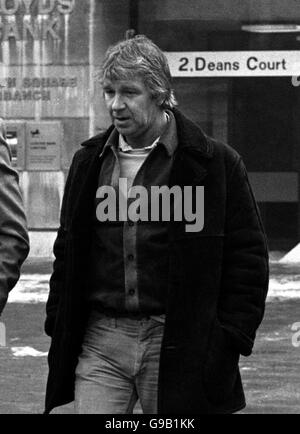 Actor Peter Dudley (Bert Tilsley of tv's Coronation Street) outside the ...