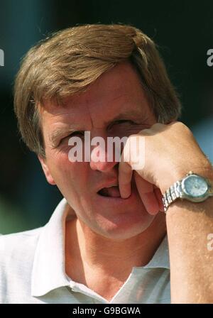 RAY HARFORD BLACKBURN ROVERS MANAGER 28 June 1995 Stock Photo - Alamy