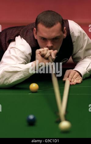 Snooker - Embassy World Championship - First Round Stock Photo - Alamy