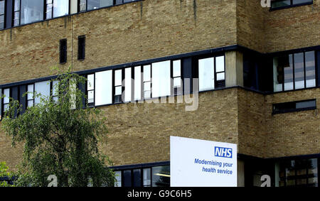 The Queen's Medical Centre (QMC), Medical School, University Stock ...
