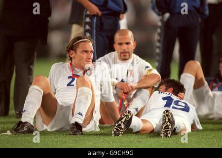 Soccer - Euro 2000 - Final - France v Italy Stock Photo: 109079652 - Alamy