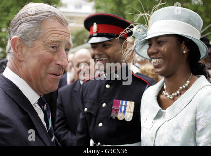 Private Johnson Beharry (left) of the Prince of Wales Royal Regiment ...