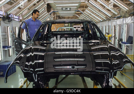 INDIA Maharashtra Pune, Daimler Chrysler Factory, assembly line for ...