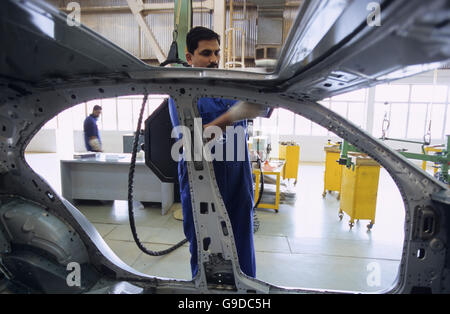 INDIA Maharashtra Pune, Daimler Chrysler Factory, assembly line for ...