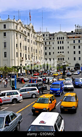 traffic jam rush hour Lima Peru Stock Photo - Alamy