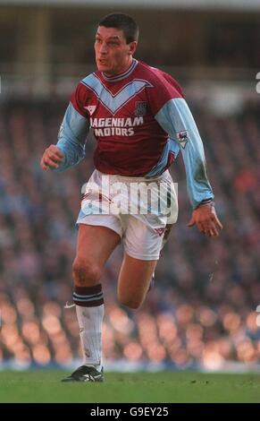 TREVOR MORLEY WEST HAM UNITED FC 29 September 1993 Stock Photo - Alamy