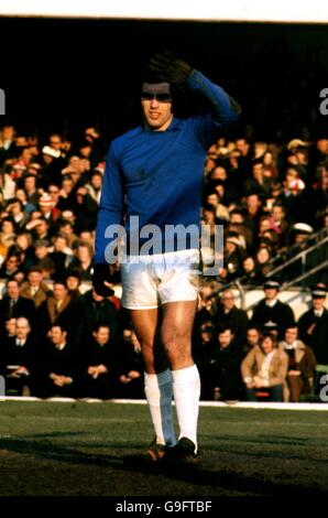 Leicester City goalkeeper Peter Shilton pictured with his wife Sue and ...