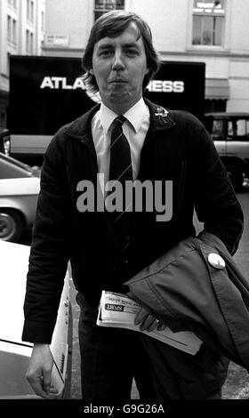 Simon Dee. Simon Dee, former Disc Jockey Stock Photo - Alamy