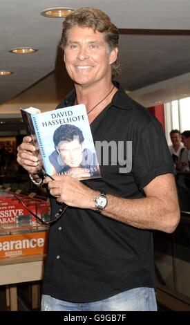 David Hasselhoff book signing Stock Photo - Alamy