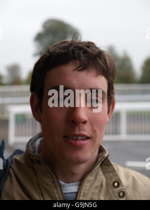 Racing - Lingfield. Jockey Matthew Roe at Lingfield racecourse Stock ...