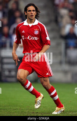 ROQUE SANTA CRUZ BAYERN MUNICH FC 02 February 2000 Stock Photo - Alamy