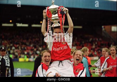 Women's Soccer - AXA FA Cup Final - Arsenal v Fulham Stock Photo - Alamy