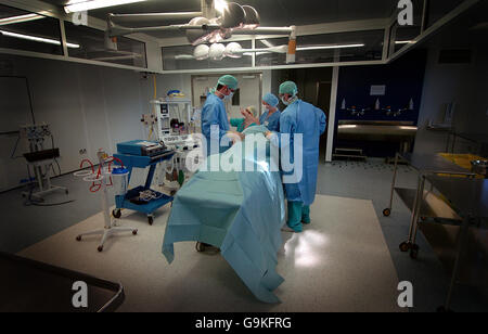 Operating theatre, Royal Orthopaedic Hospital, Oswestry Stock Photo - Alamy