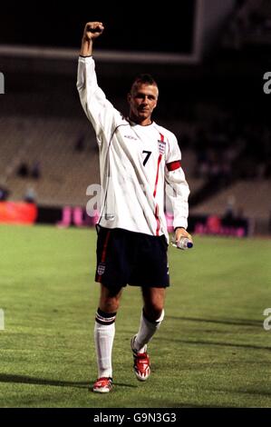 Soccer - World Cup 2002 Qualifier - Group Nine - Germany v England ...