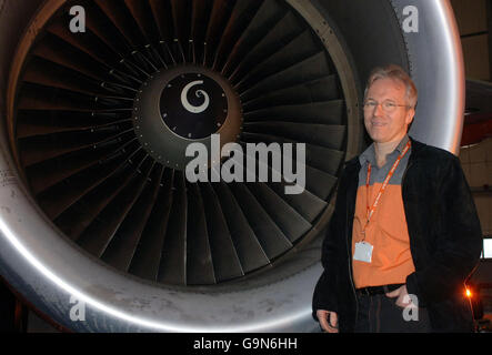 easyJet unveil new cabin crew uniform Stock Photo - Alamy