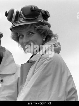 The Princess of Wales on board the Forties Charlie platform Stock Photo ...