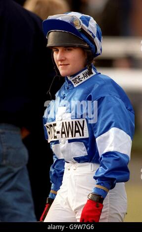 Horse Racing - Wolverhampton Races. Claire Bryan Stock Photo - Alamy