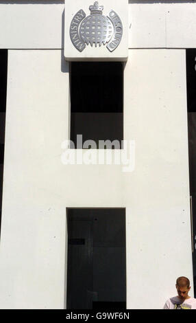 Fertiliser bomb plot trial Stock Photo - Alamy