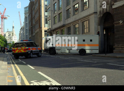 Crime - Terrorism - Old Bailey Bombing - London - 1973 Stock Photo - Alamy