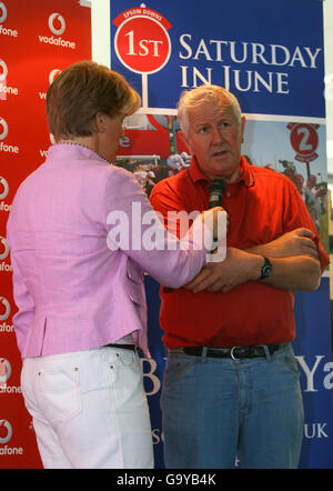 Horse trainer David Elsworth at Epsom Downs racecourse Stock Photo - Alamy