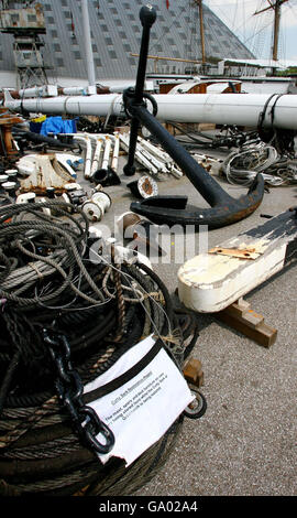 Cutty Sark fire. The rigging of the Cutty Sark at the Historic Dockyard ...