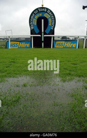 Winning Post, York Racecourse (1 Stock Photo - Alamy