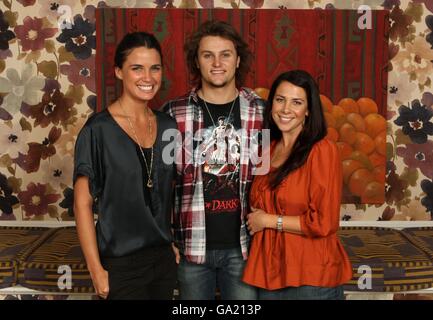 Home and Away cast members Mark Furze (Rik), Jodi Gordon (Martha ...