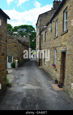 Askrigg North Yorkshire, used as the fictional village of Darrowby in ...