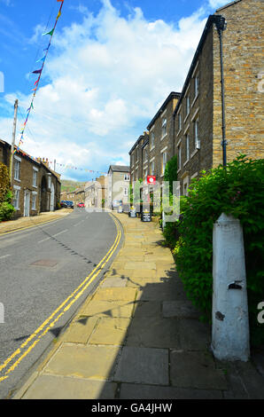 Askrigg North Yorkshire, used as the fictional village of Darrowby in ...