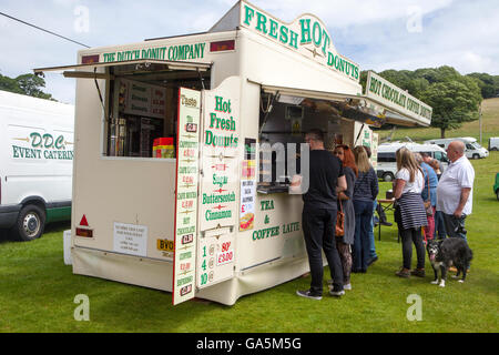 fast food festival. Outdoor catering event, brunch or outside dinner ...