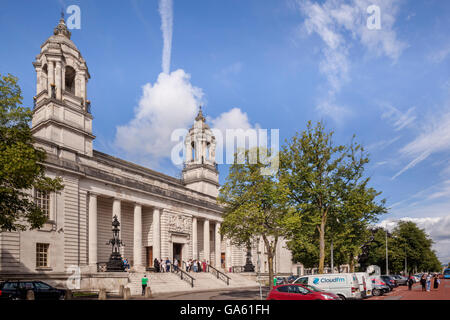Cardiff Crown Court, Cathays Park, Cardiff, Wales Stock Photo - Alamy