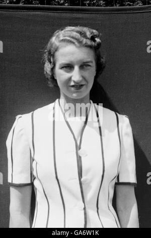 Tennis - Mary Hare (nee Hardwick). Mary Hare(nee Hardwick Stock Photo ...