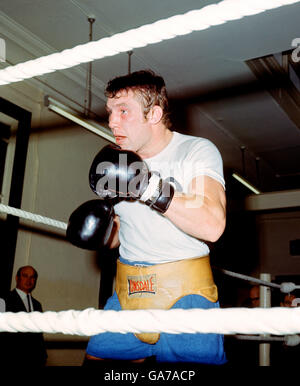 Heavyweight boxer Billy Walker in his training quarters at Blue House ...