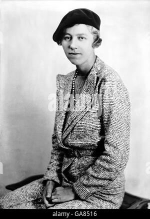 Joyce Wethered, widely regarded as the greatest British woman player of ...