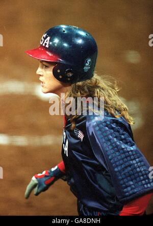 Sydney 2000 Olympics, Softball, Final. The USA's Michele Smith ...