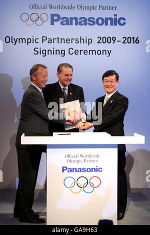 L-R: Gerhard Heiberg, President of IOC Marketing Commision, Jacques ...