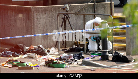 Robber shot dead during bank raid Stock Photo - Alamy