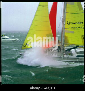 Start of BT Global Challenge Yacht Race, Wellington to Sydney leg ...