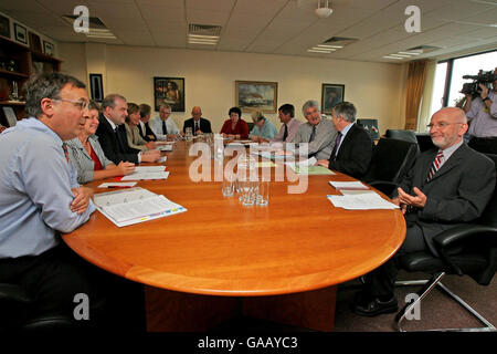 Rhodri Morgan chaired the first meeting of his coalition Cabinet today ...