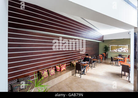 House Of Coffee, Pearl Path, Muharraq, Manama, Bahrain Stock Photo - Alamy
