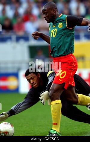 Saudi Arabia goalkeeper Mohammed Al-Owais during the FIFA World Cup ...